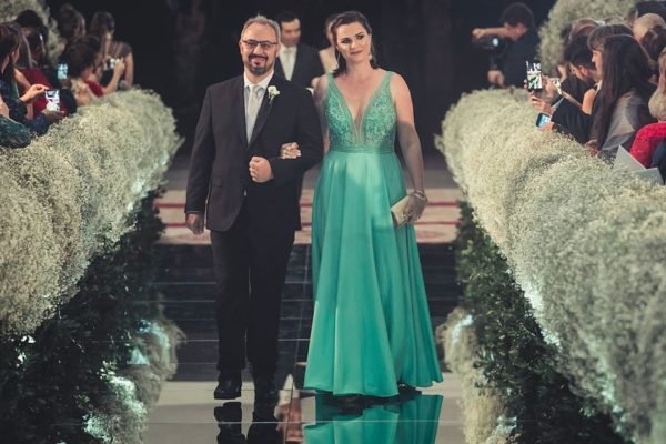 Luciana Ferrer e Nicola Margiotta casam-se na Catedral de Brasília