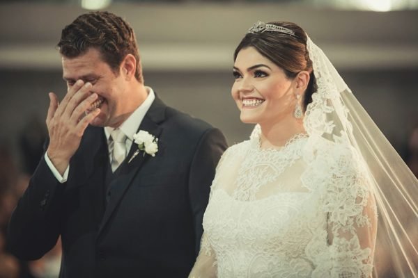 Luciana Ferrer e Nicola Margiotta casam-se na Catedral de Brasília ...