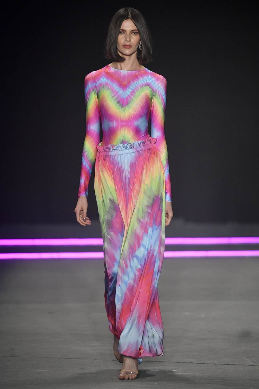 Moda praia elegante: veja os destaques de beachwear do SPFWN47 | Metrópoles