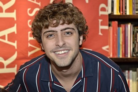 Ex-Malhação, Eike Duarte sofre queda e fratura três vértebras | Metrópoles