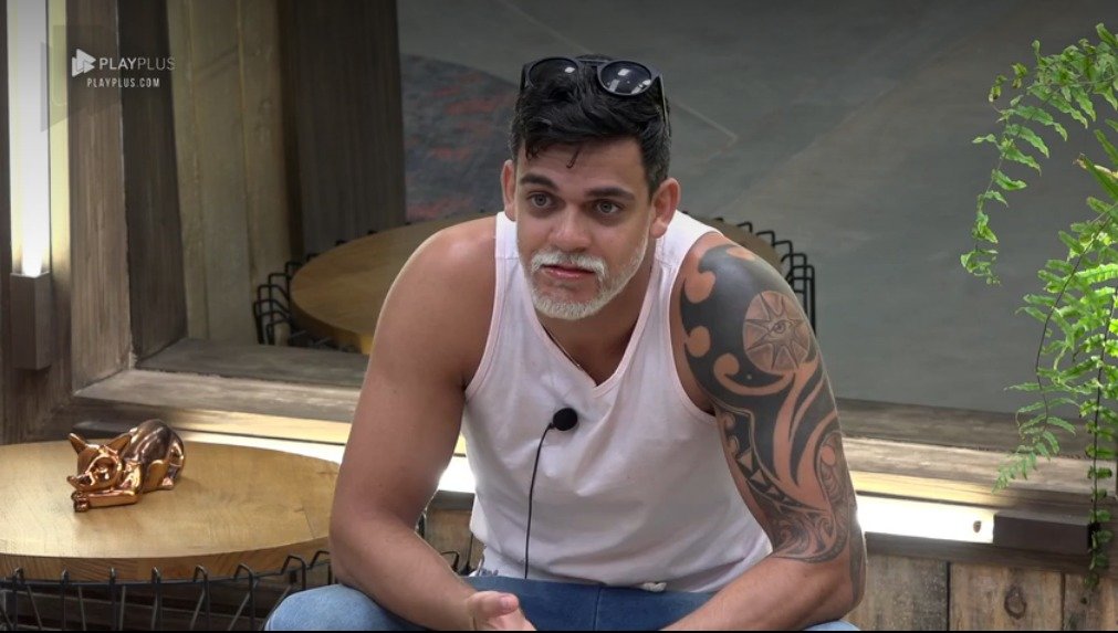 Caique Aguiar choca fãs com foto na academia: “Zoom é inevitável ...