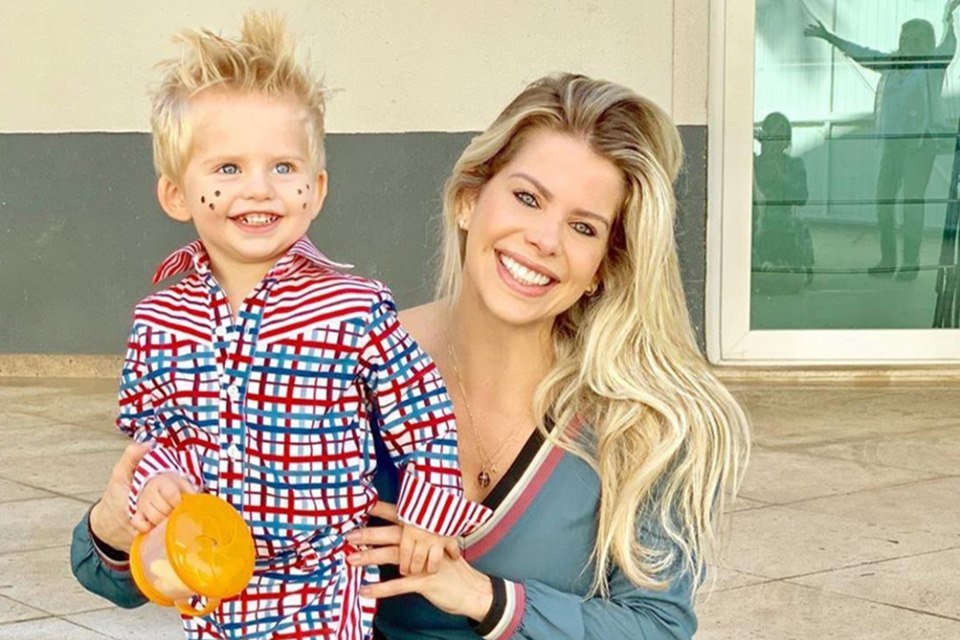 Enrico Bacchi surge fantasiado de caipira e encanta seguidores