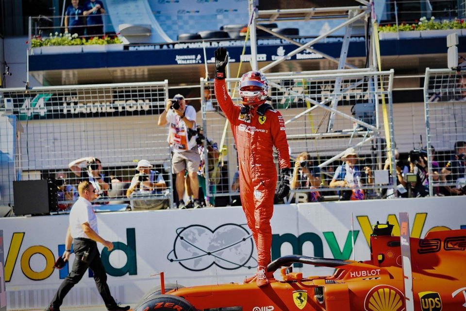 Leclerc festeja pole e prevê ele e Vettel “mais rápidos do que em Spa ...
