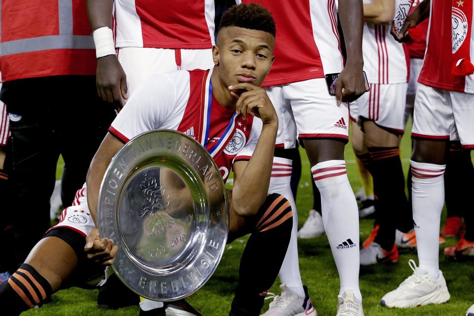 Ajax revela proposta por David Neres, mas quer estender contrato | Metrópoles