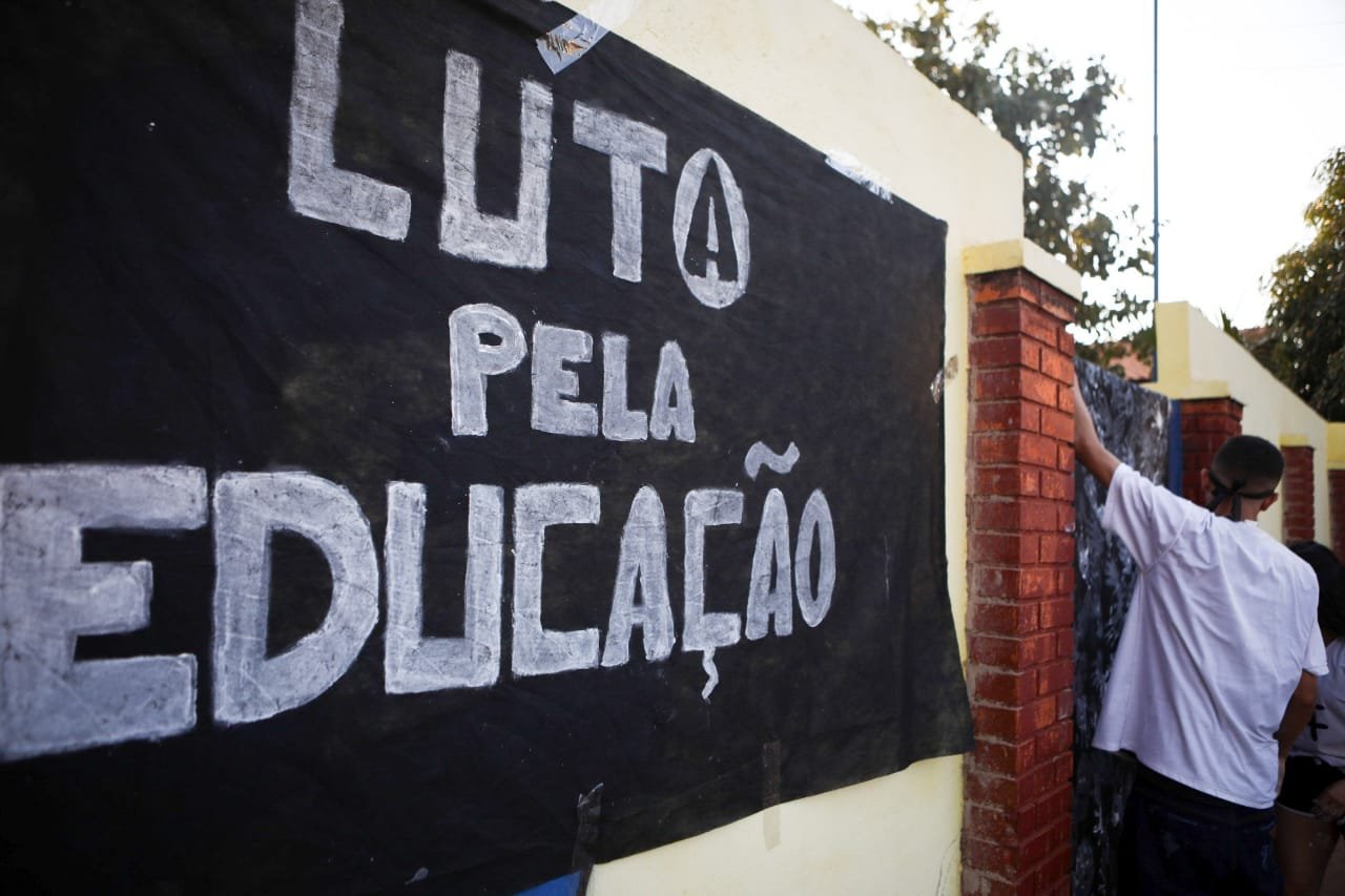 PL parado no Senado torna obrigatório profissional de segurança em ...