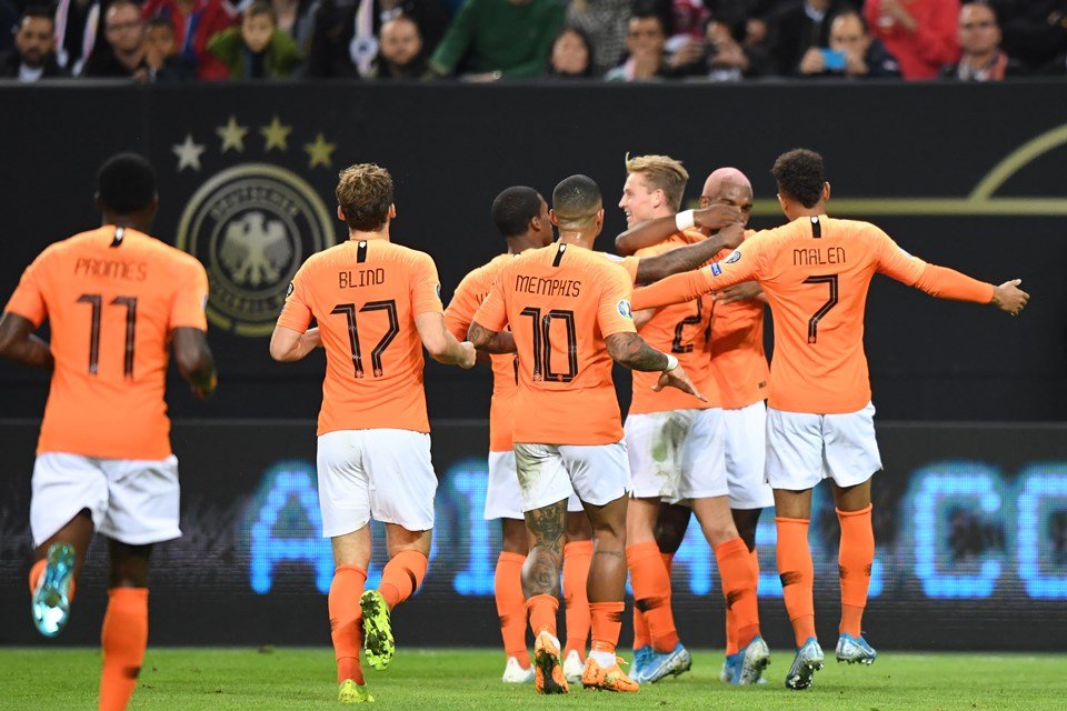 Holanda bate Alemanha por 4 x 2 em Hamburgo nas Eliminatórias da Euro ...
