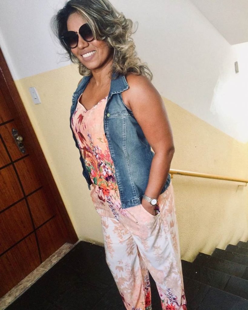 Débora Brasil, ex-morena do Tchan, teve depressão e síndrome do pânico ...