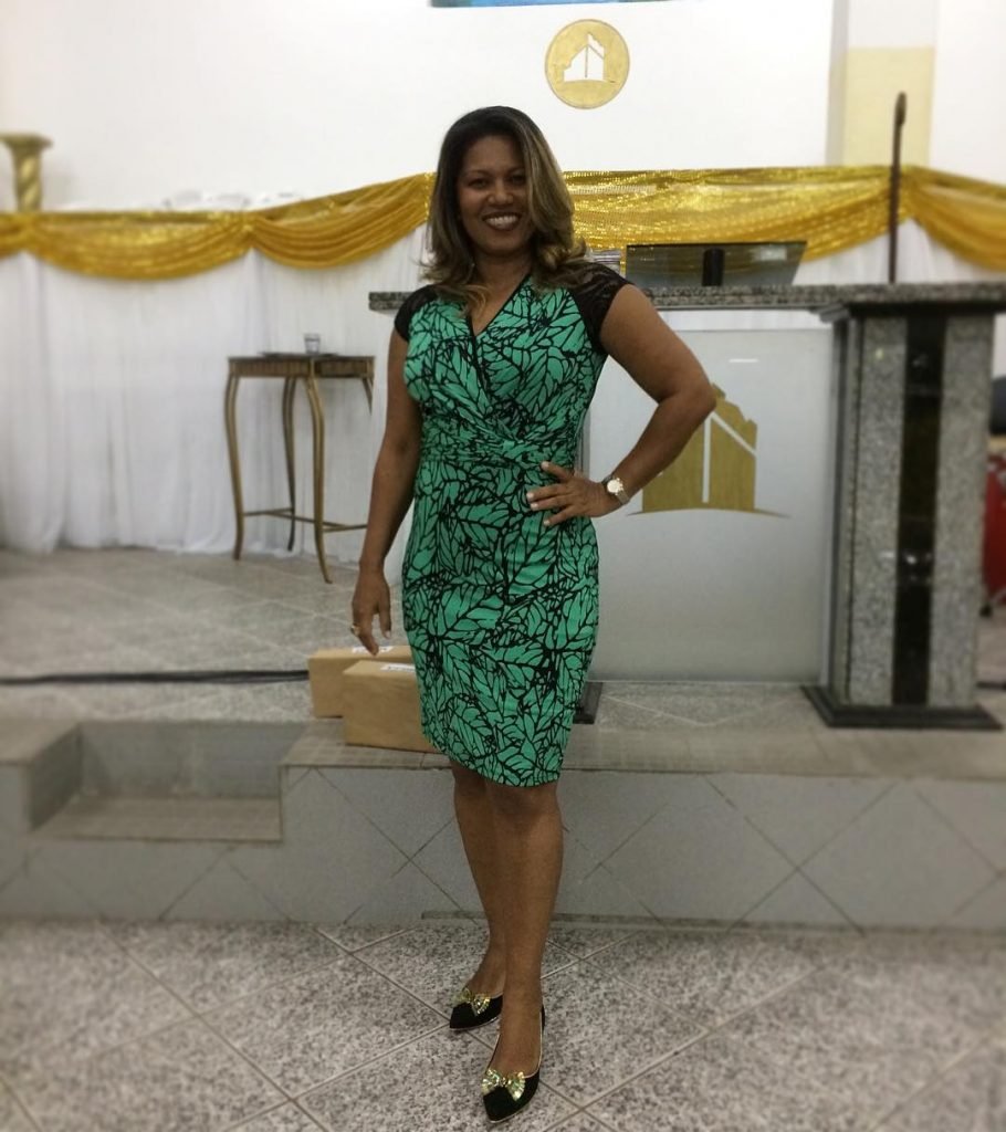 Débora Brasil, ex-morena do Tchan, teve depressão e síndrome do pânico ...