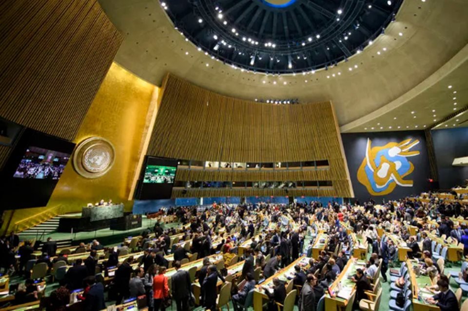 Embaixadora dos EUA na ONU defende punições contra Rússia por ataques