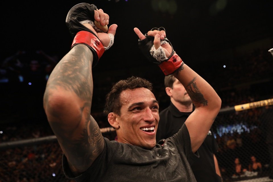 Oficial: Charles do Bronx fará luta principal no UFC em Brasília ...