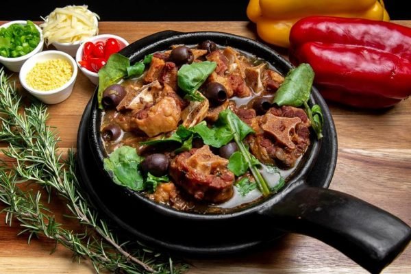 Receitas práticas de rabada inspiradas na Xepa do BBB21 | Metrópoles