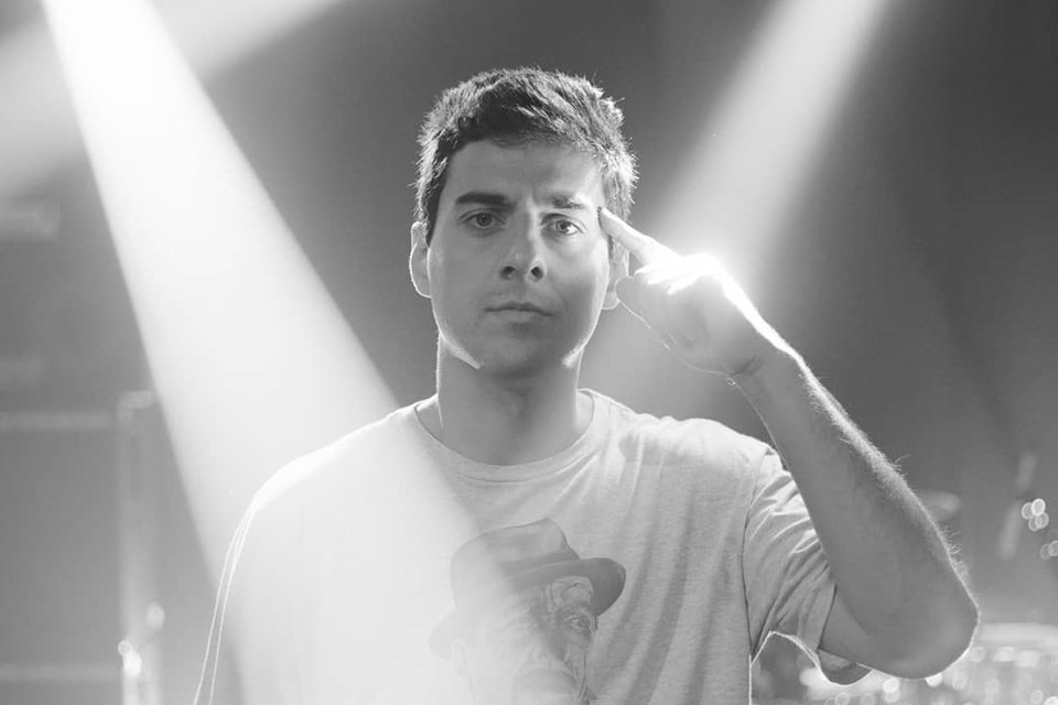 Rapper Fabio Brazza lança música Boto Fé | Metrópoles