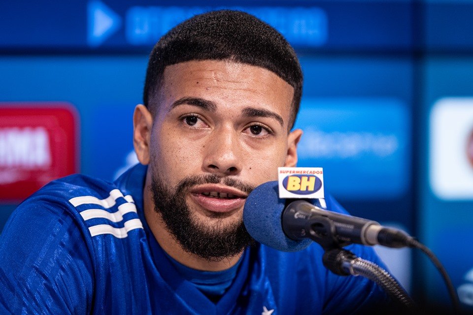 Cruzeiro oficializa contratação do volante Filipe Machado | Metrópoles