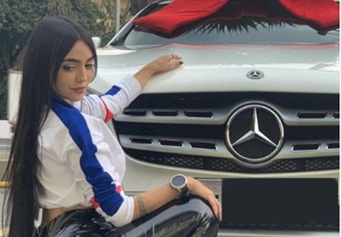 Streamer Nyvi Estephan perde Mercedes após enchente em São Paulo ...