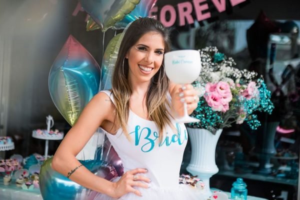 Tarde animada marca chá de lingerie da cantora Babi Ceresa | Metrópoles