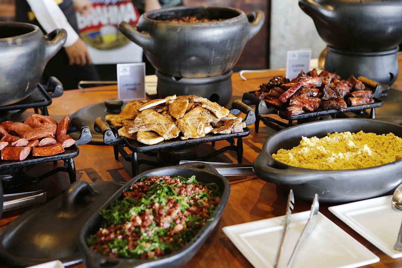 Feijoada completa em casa: veja oito opções que fazem delivery | Metrópoles