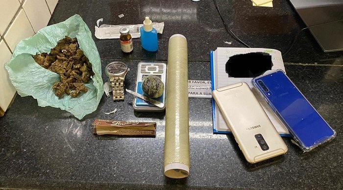 Homem é Preso Com Drogas Após Ameaçar Companheira No Df Metrópoles