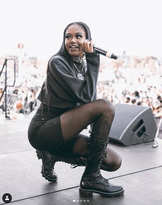 Morte da rapper Chynna Rogers, aos 25 anos, tem causa revelada | Metrópoles