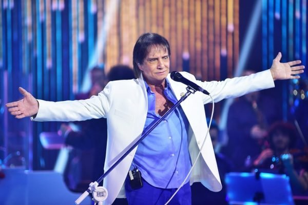 Roberto Carlos vai ter especial de fim de ano na Globo; veja como será | Metrópoles