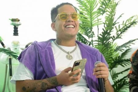 Veja ao vivo a live com show do rapper Gaab | Metrópoles