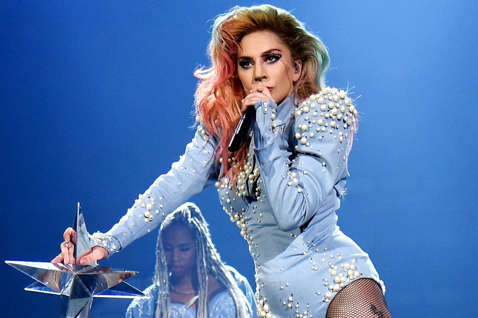 Sour Candy: Lady Gaga lança terceira faixa de Chromatica com banda de k ...