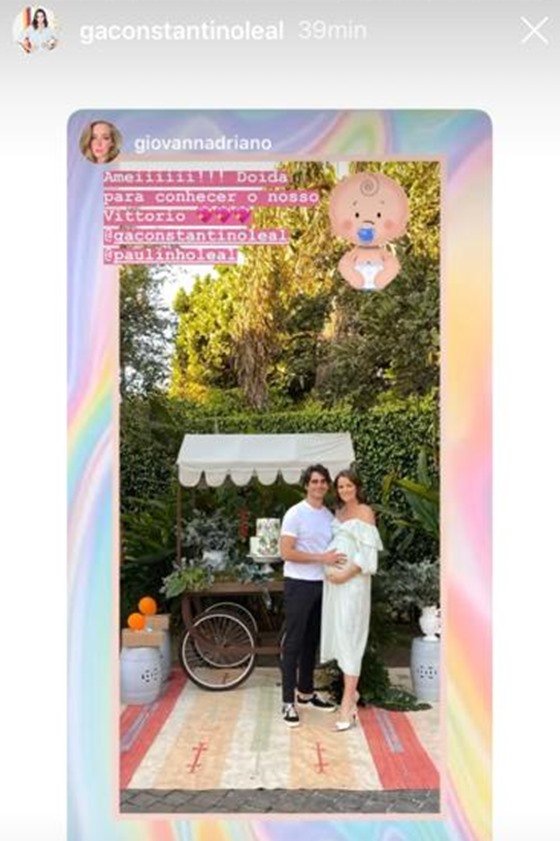 Gabi Constantino e Paulo Leal armam chá de bebê drive-thru para ...