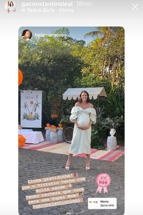 Gabi Constantino e Paulo Leal armam chá de bebê drive-thru para ...