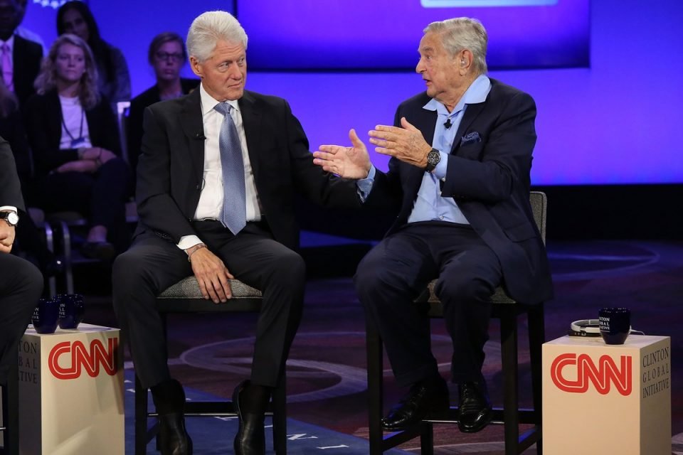 Aos 90 anos, bilionário George Soros reúne polêmicas e inimigos ...