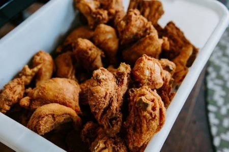 Frango a passarinho na air fryer: aprenda a fazer a delícia crocante ...