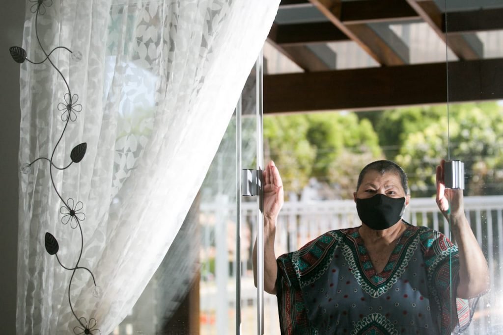 À espera de decisão judicial, idosa do DF está há 5 meses sem ...