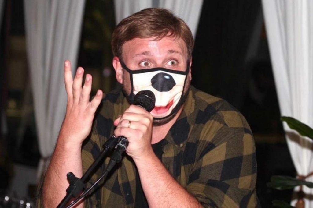 Leo Fuchs promove sarau no EUA e ganha prêmio Focus Brasil Awards ...