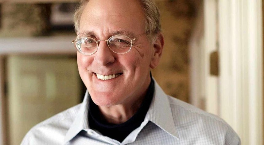 Morre Winston Groom, autor de livro que inspirou Forrest Gump, aos 77 ...