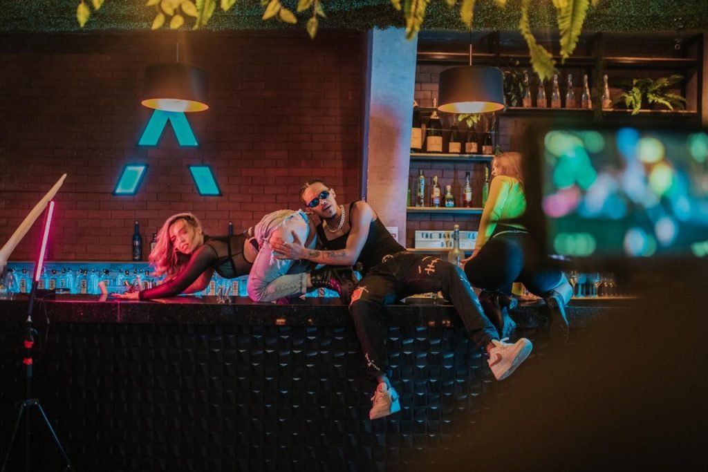 Ryan Realcria se une a Xamã e Long Beatz em A Noite: ouça | Metrópoles