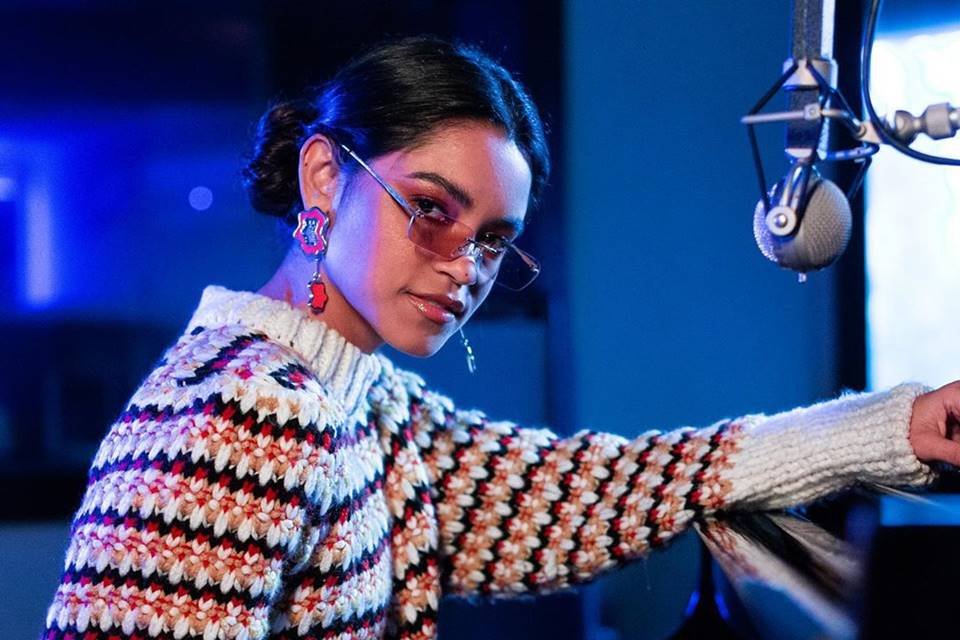 Lucy Alves canta no Prêmio Multishow para apresentar série 5 Cantos ...