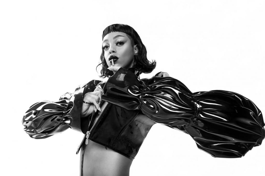 “Meu corpo que pode tudo”, diz Urias ao lançar single Racha | Metrópoles