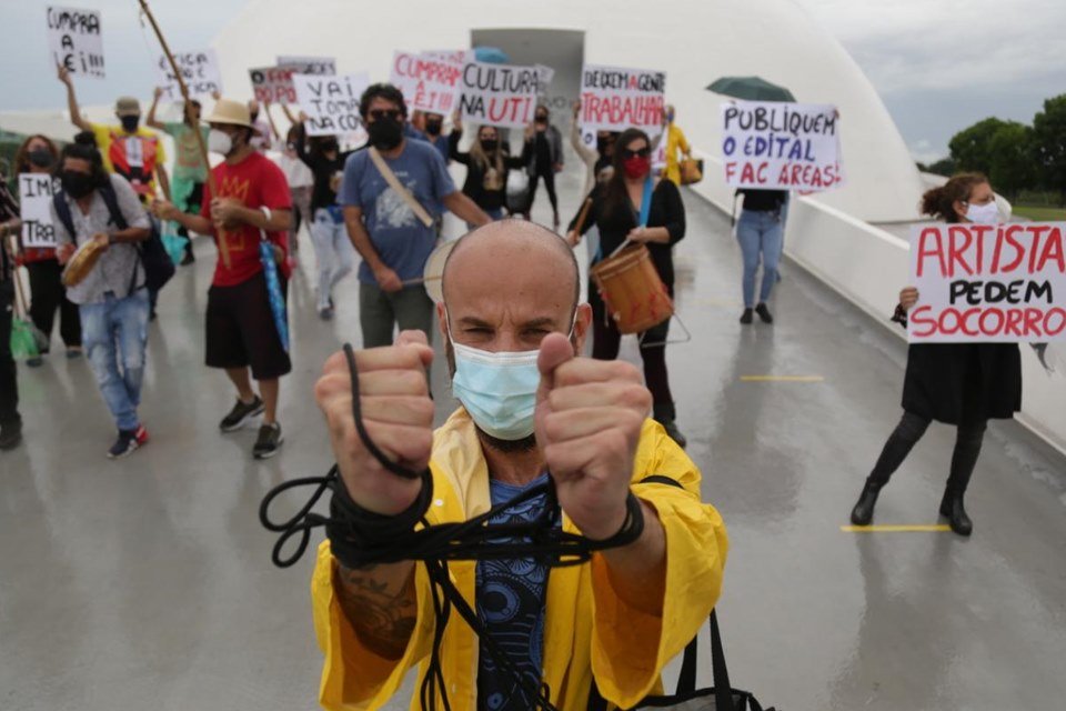 Artistas do DF fazem protesto no Museu Nacional: “Impedidos de ...
