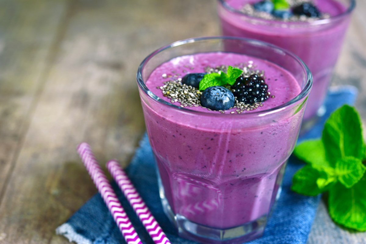 5 receitas rápidas e fáceis de smoothies para ganhar massa muscular