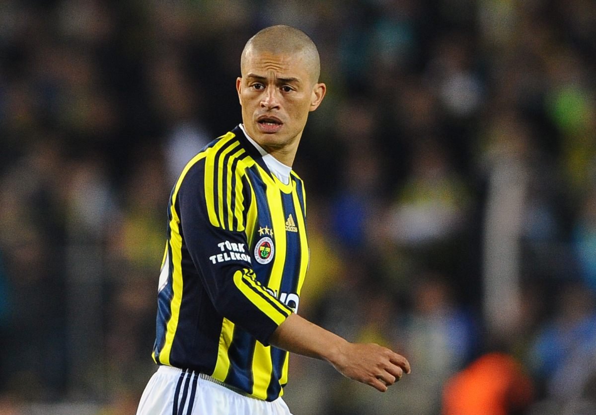 Chegou a hora: Alex anuncia que começará sua carreira de treinador em ...