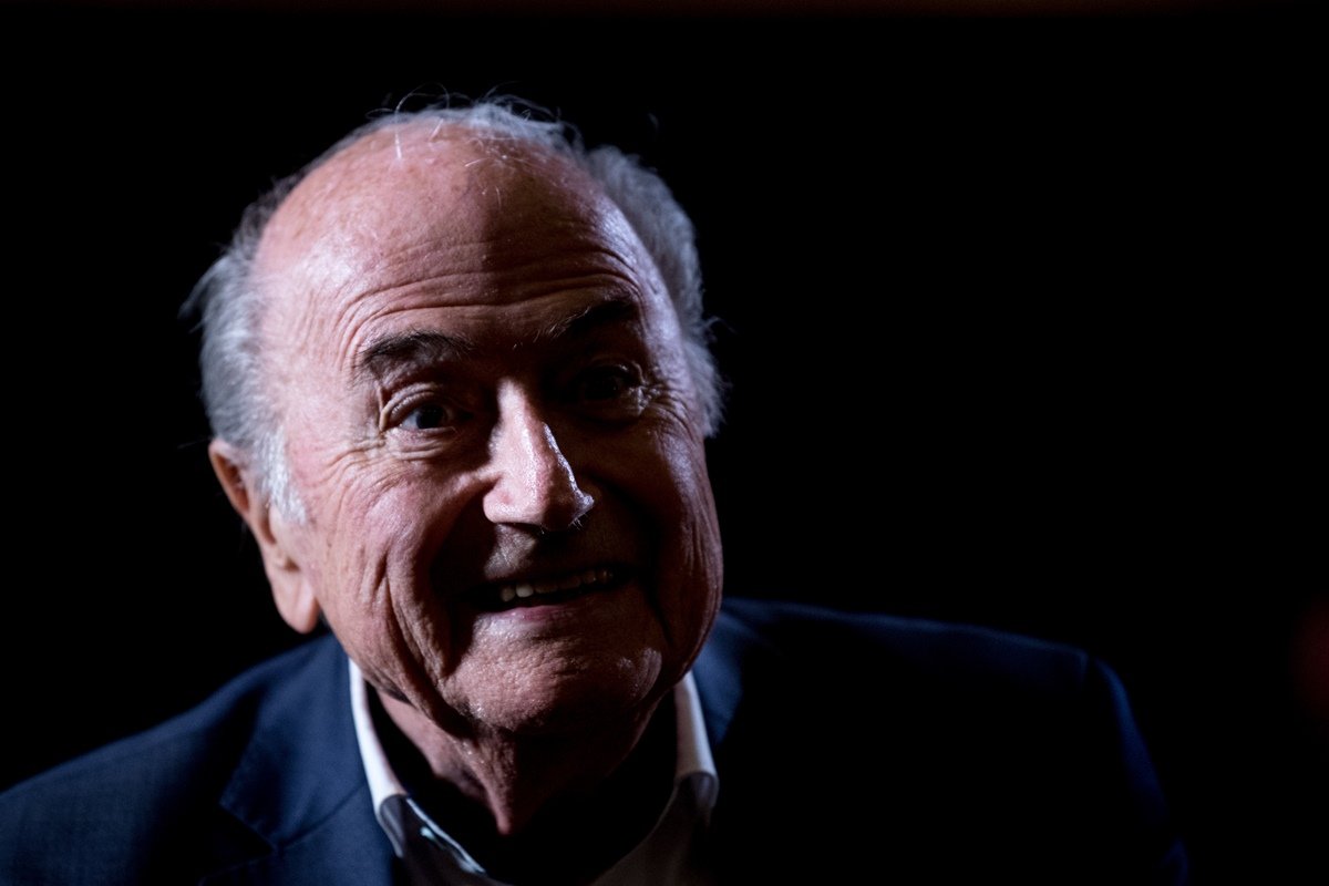 Joseph Blatter passou duas semanas internado e superou a Covid-19 ...