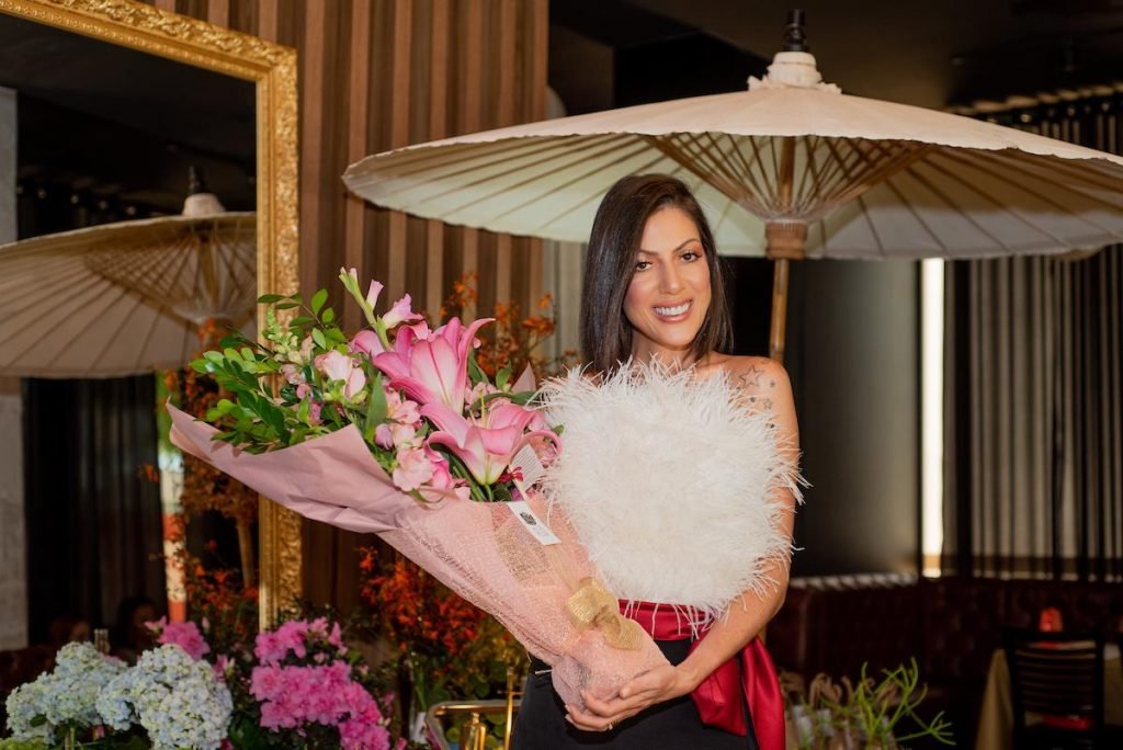Lara Torres celebra aniversário com festa inspirada na Belle Époque ...
