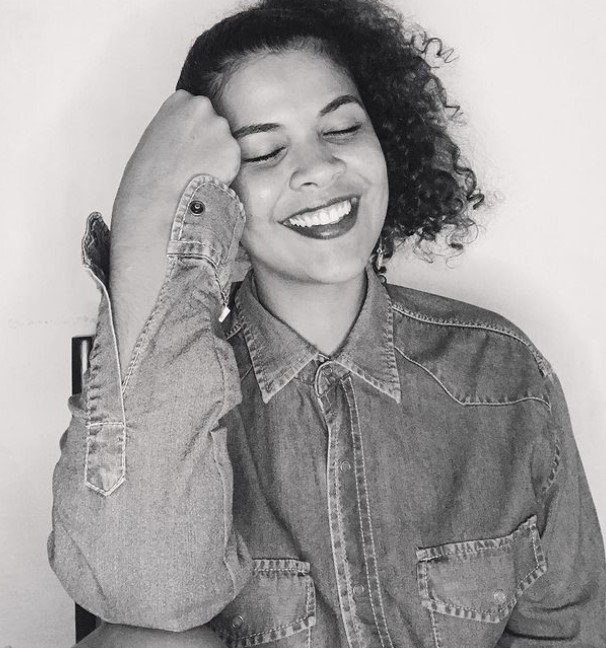 Vitória Rodrigues apresenta quadro De Repente Verão no Saia Justa, do ...