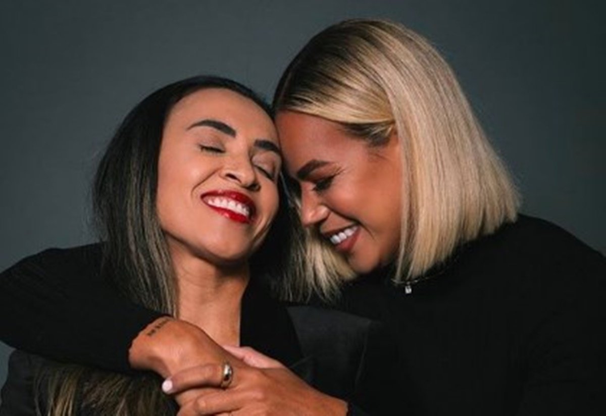 Marta se declara para namorada: “História que estamos escrevendo juntas ...