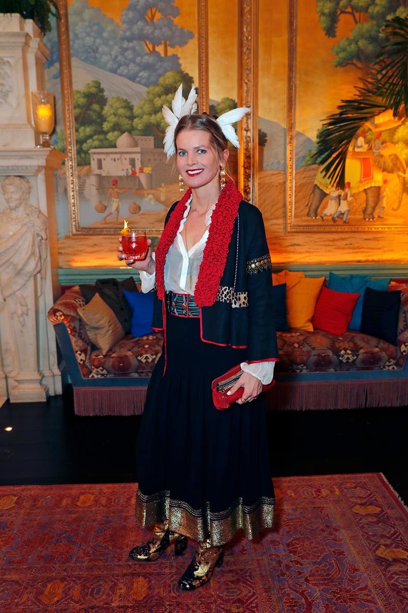 Quem é Alexandra Tolstoy? Conheça a condessa milionária que ficou pobre ...