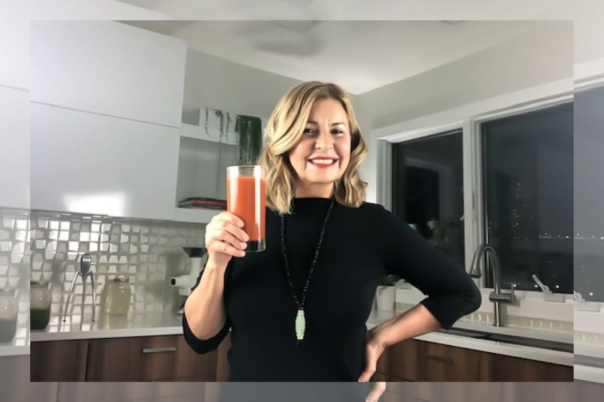 Do detox ao antienvelhecimento: aprenda a preparar sucos com Sandra Alvim | Metrópoles