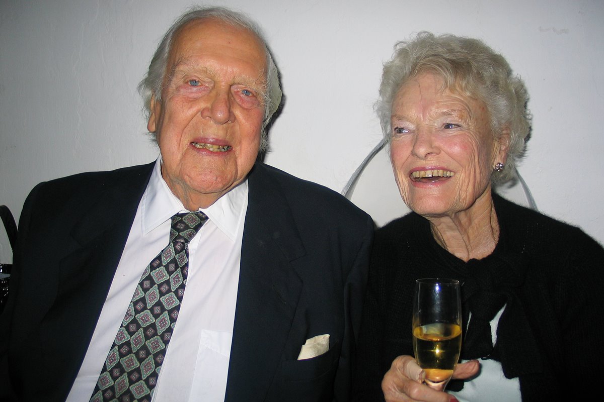 Mãe do bilionário Richard Branson, Eve Branson morre vítima de Covid-19 ...