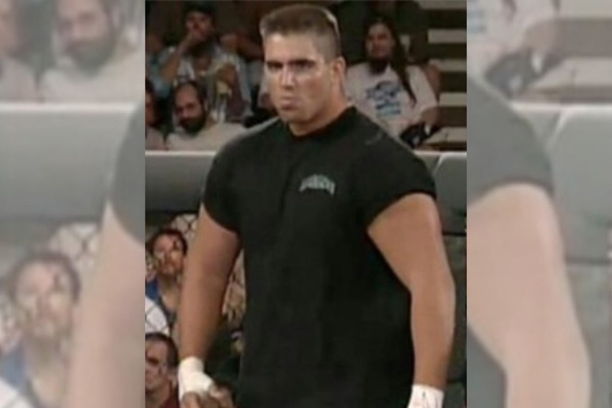 Aos 51 anos, pioneiro do UFC Paul Varelans morre vítima da Covid-19 ...