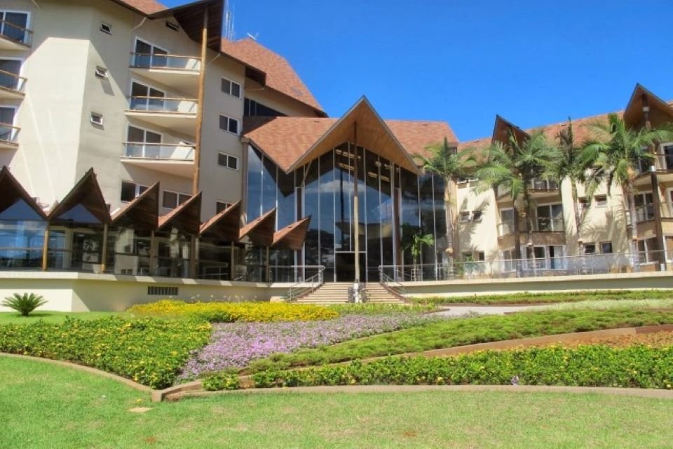 Diária em resort 5 estrelas Recanto Cataratas (PR) sai a partir de R ...