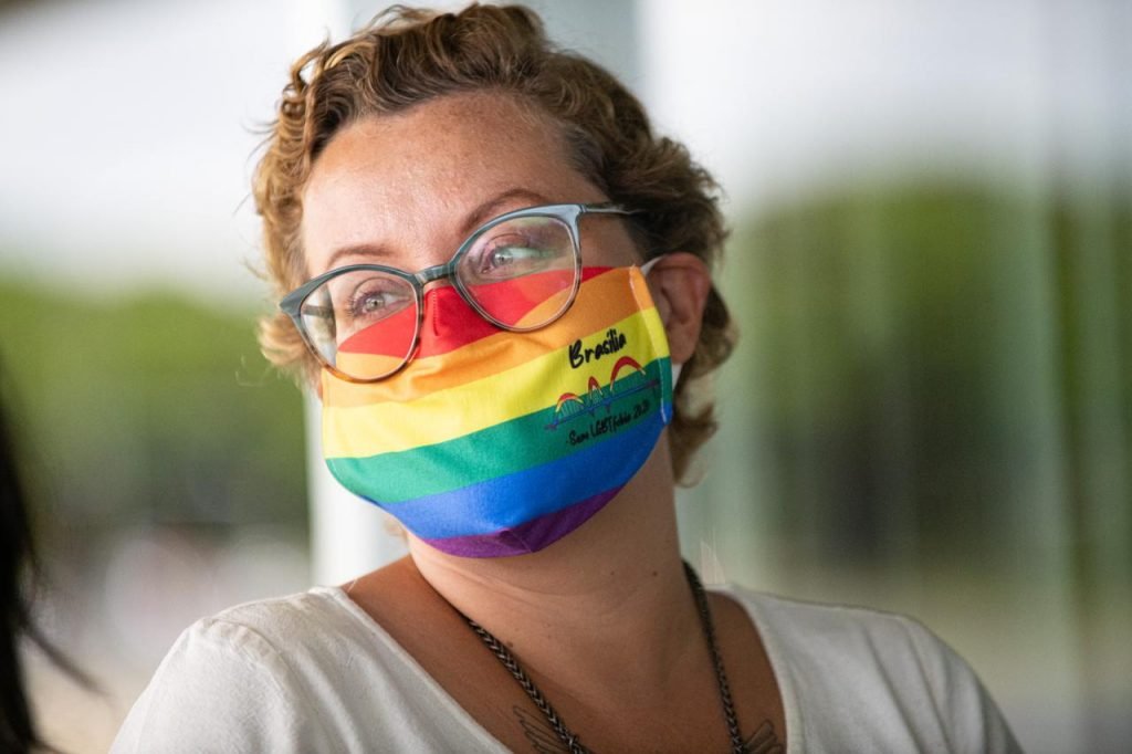 GDF lança site e sanciona lei que fortalece respeito às pessoas trans ...