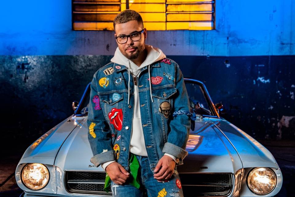 Jerry Smith assina contrato com a produtora GR6 | Metrópoles