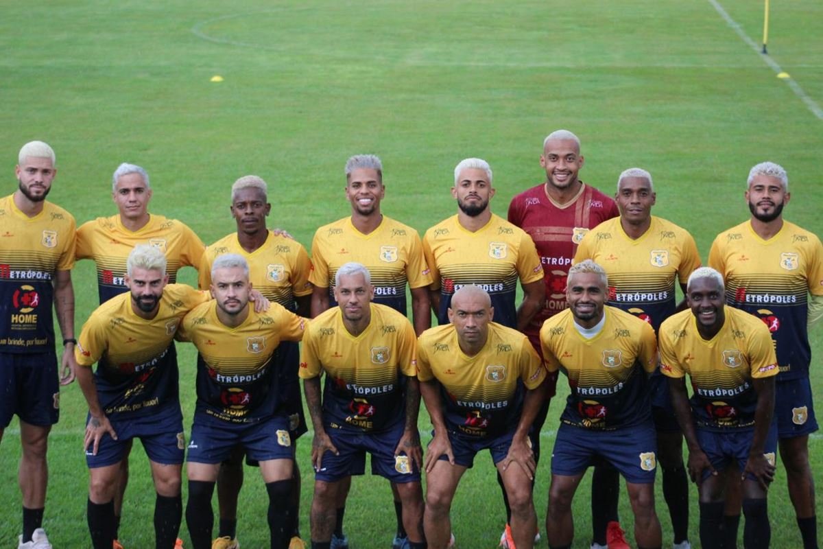Nevou? Jogadores do Brasiliense mudam visual após título da Copa Verde ...